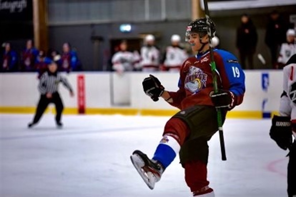 Hugo Stjernfeldt förlänger / Haninge Anchors HC - A-lag Herr